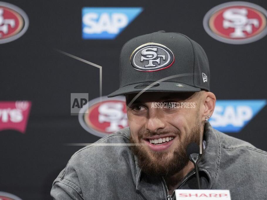 49ers rookie receiver Ricky Pearsall watches practice 5 days after shooting