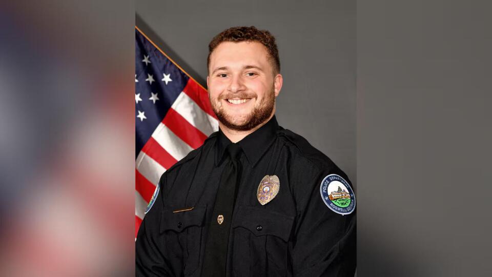 Funeral held for Georgia pilot who died in D.C. crash - NewsBreak