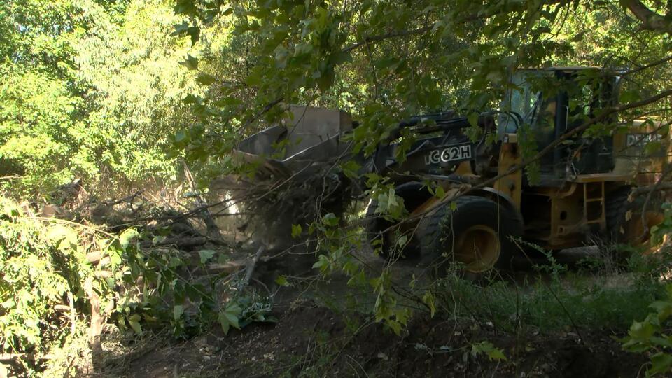 Crews from Butte County Public Works begin emergency work to address ...