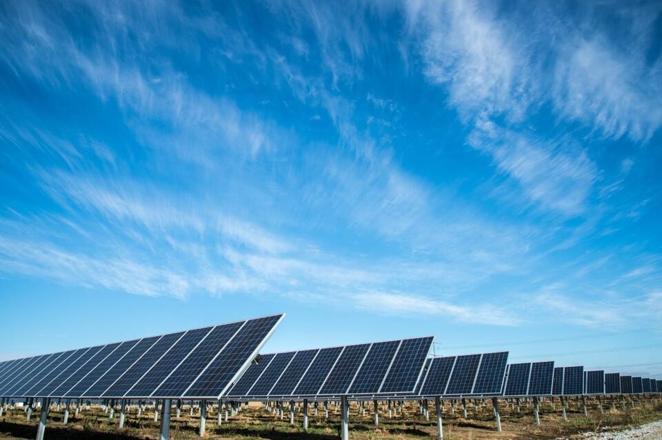 US utility-scale solar PV LCOE tightens to US$38-78/MWh in 2025 ...