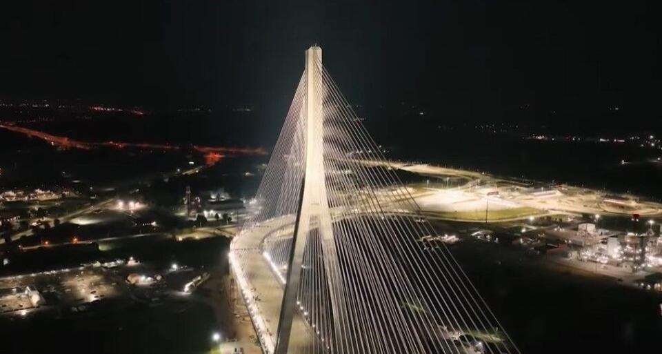 Whitmer Says Gordie Howe Bridge Will Open - NewsBreak