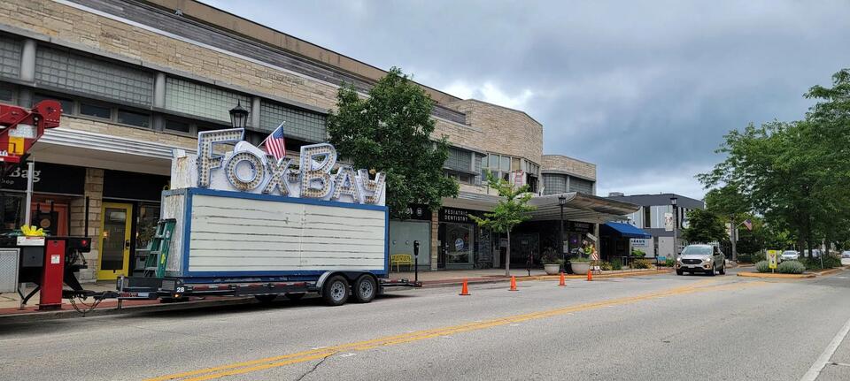 The historic Fox Bay Theater sign in Whitefish Bay is gone. Here's what ...
