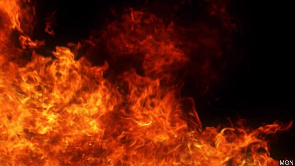 Multiple people injured in apartment fire - NewsBreak