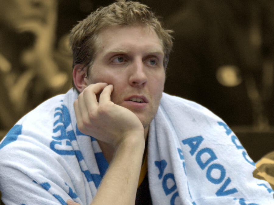 "I was trying to be positive and be really happy" - Dirk Nowitzki opens ...