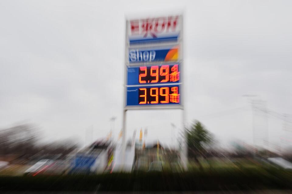 CPI inflation print draws caution from economists: 'It’s hard to take ...