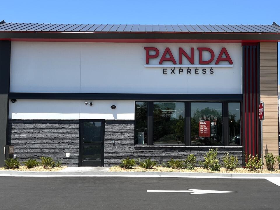 New restaurant and CVS now open at increasingly busy intersection