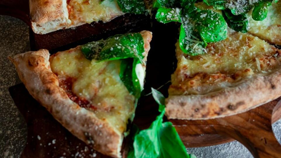 10 Frozen Pizzas Ranked From Worst to Best According to Recent Taste ...