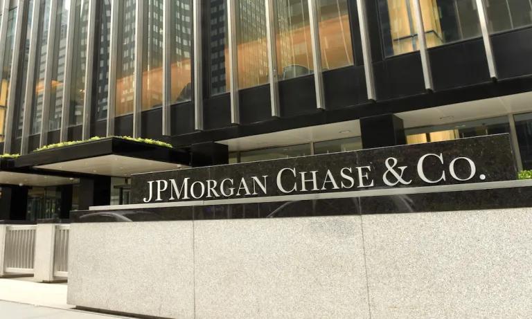 Judge Rejects JPMorgan Chase Bid to Kill Cash Sweep Lawsuit - NewsBreak
