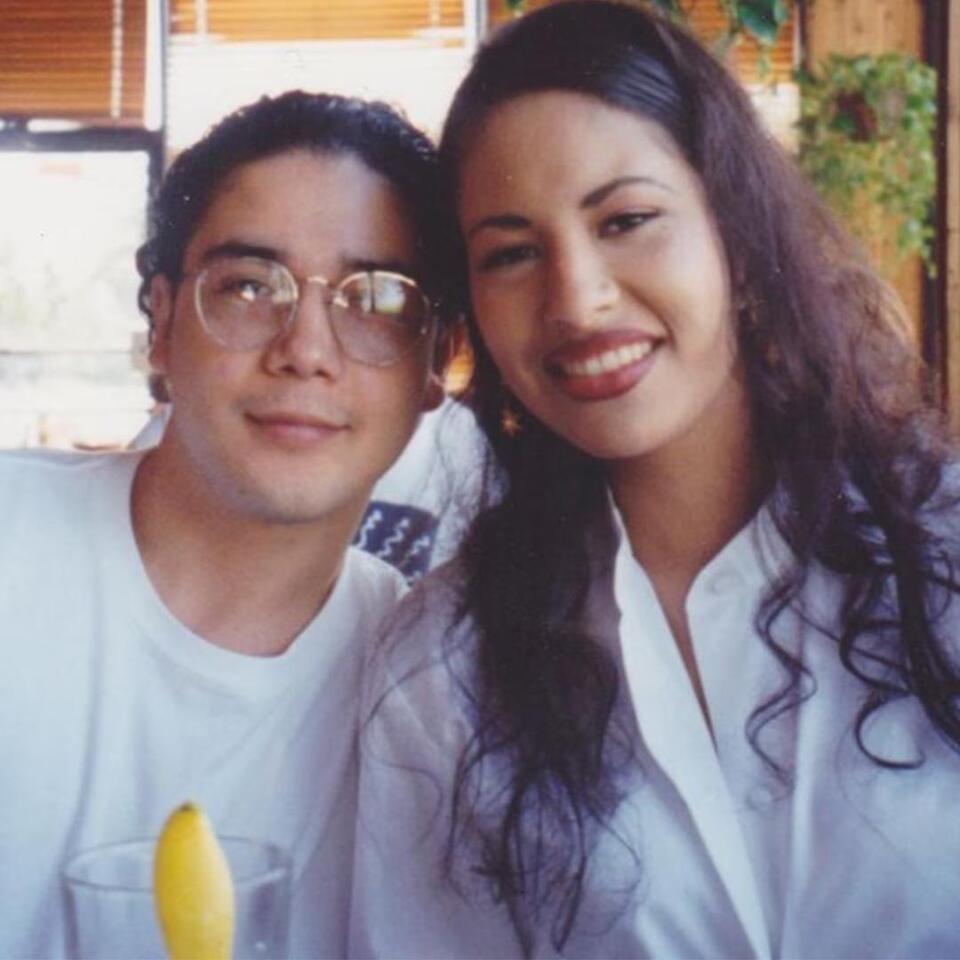Selena Quintanilla's Husband Chris Perez Reunites With Her Family After ...