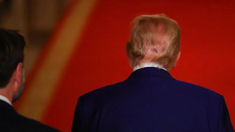 'Strange': MSNBC host flags moment Trump seemed 'less confident ...