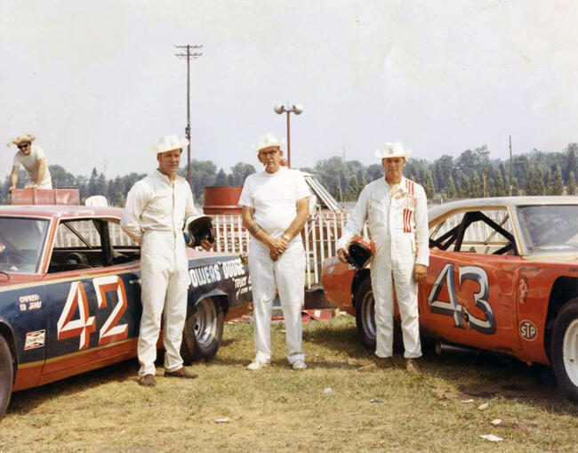 1964 – Droste Captures All-Iowa Fair Stocks - NewsBreak
