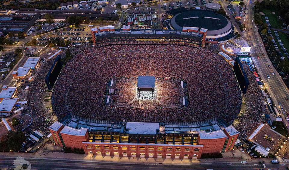 Zach Bryan’s Michigan Stadium show sets U.S. attendance record - NewsBreak