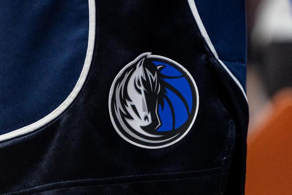 Mavericks’ Depth Chart: How Does Dallas’ Roster Look After Blockbuster ...