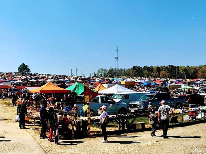 The Massive Flea Market In Alabama That Could Take You Nearly All Day ...