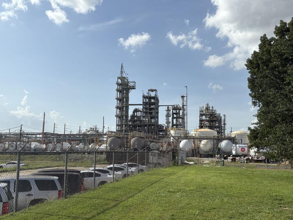 Landry signs sweeping law to reform legacy oilfield lawsuits - NewsBreak
