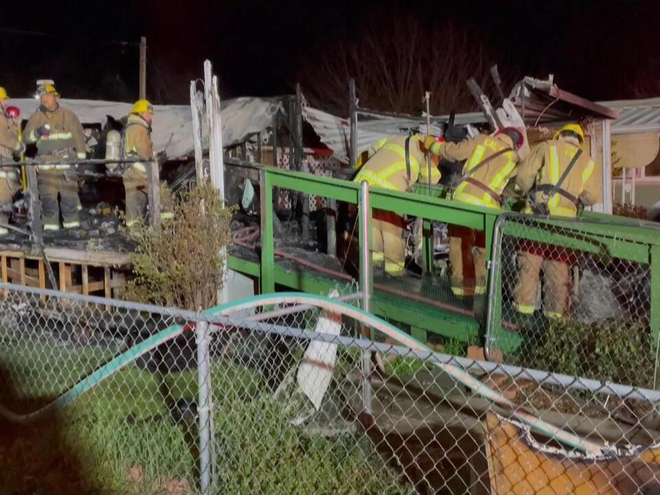 Early-morning fire destroys mobile home in Thermalito
