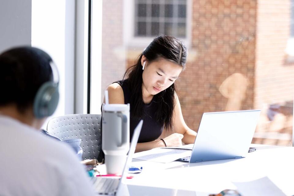 U.S. News & World Report ranks Longwood among 2026 Best Online MBA ...